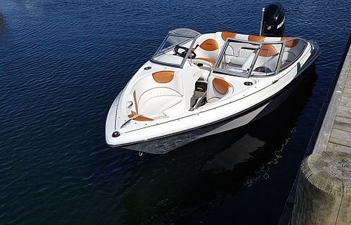 Doral 170 Sunquest speedbåd stjålet fra bådforhandler i Højby - Minbaad.dk