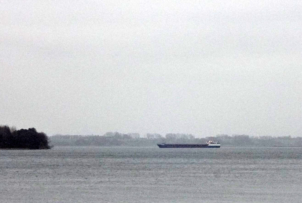 Tysk fragtskib sejler på grund syd for Fænø - Minbåd.dk